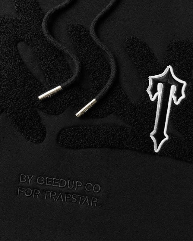 Buy the Geedup x Trapstar Handstyle X Irongate T Hoodie in Black (2025 ...